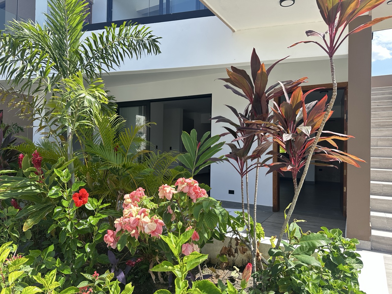 NEWLY BUILT 2 BEDROOM WITH FINANCING IN BOUTIQUE CAYENA RESIDENCES IN ...
